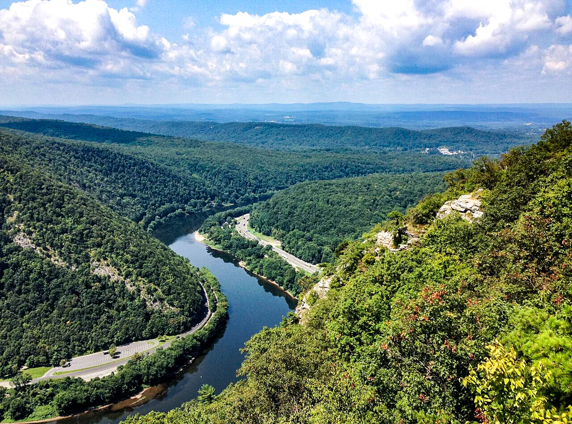 How to Travel to Poconos From New York | Holidaykeepers