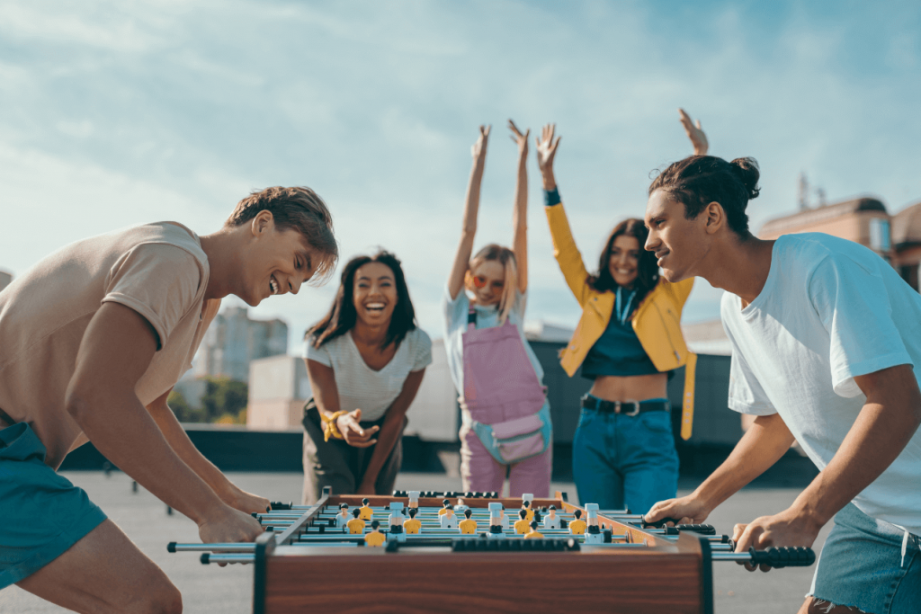 25 Fantastic Game Ideas For Large Groups | HolidayKeepers